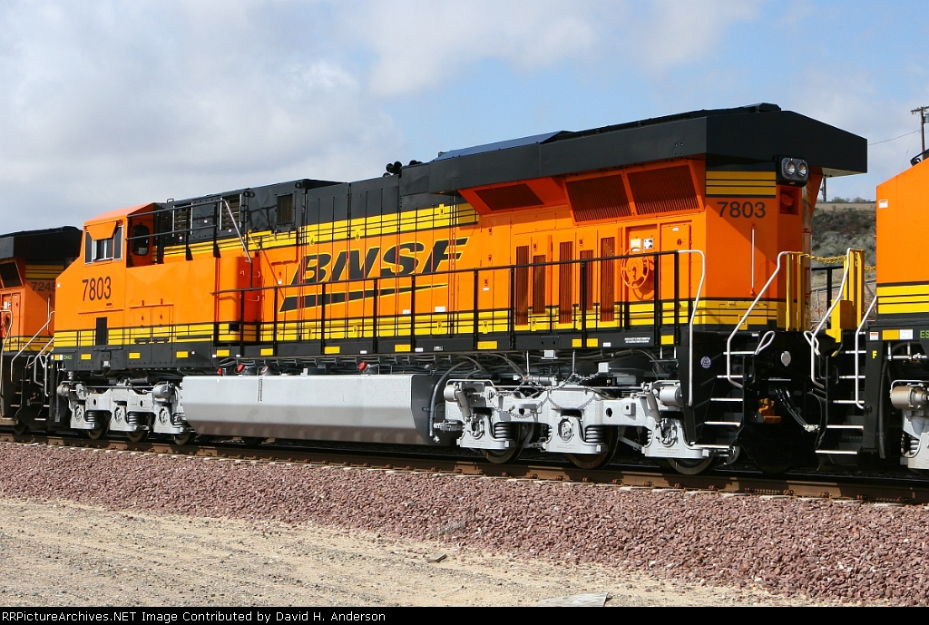 BNSF 7803
